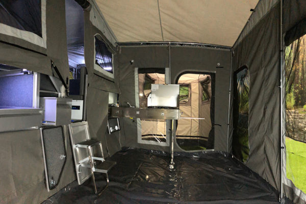 CAMPER TRAILERS T-REX X3 - Long Haul Campers