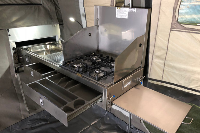 CAMPER TRAILERS T-REX X2 - Long Haul Campers