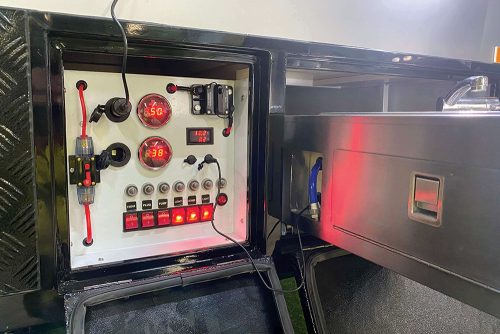 CAMPER TRAILERS T-REX X4 - Long Haul Campers