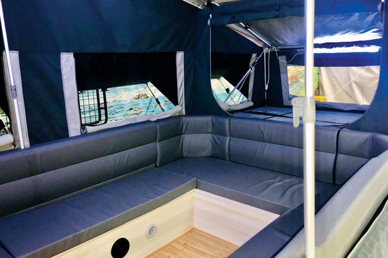 CAMPER TRAILERS T-REX X4 - Long Haul Campers