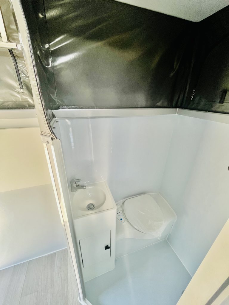 T-REX T11 - Long Haul Campers