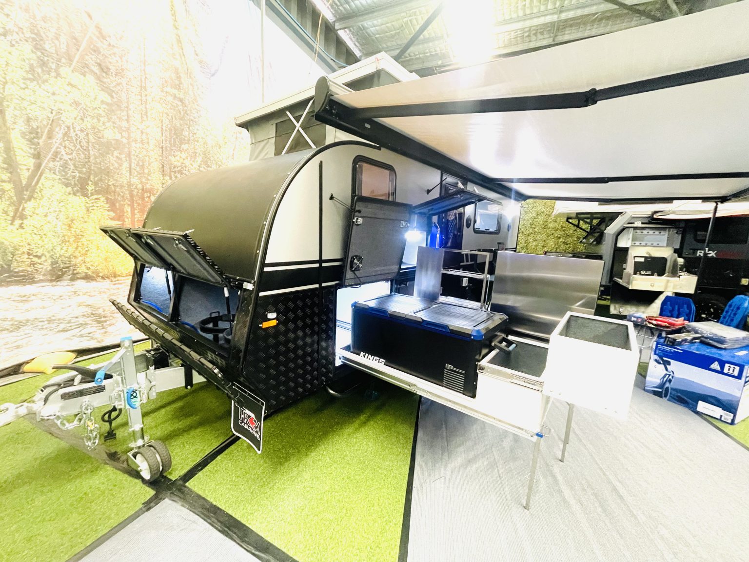 CARAVANS T-REX T16 LUX - Long Haul Campers