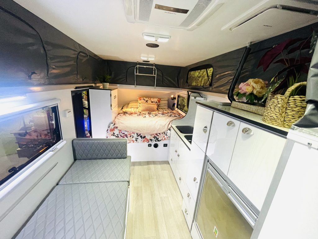 CARAVANS T-REX T16 LUX - Long Haul Campers