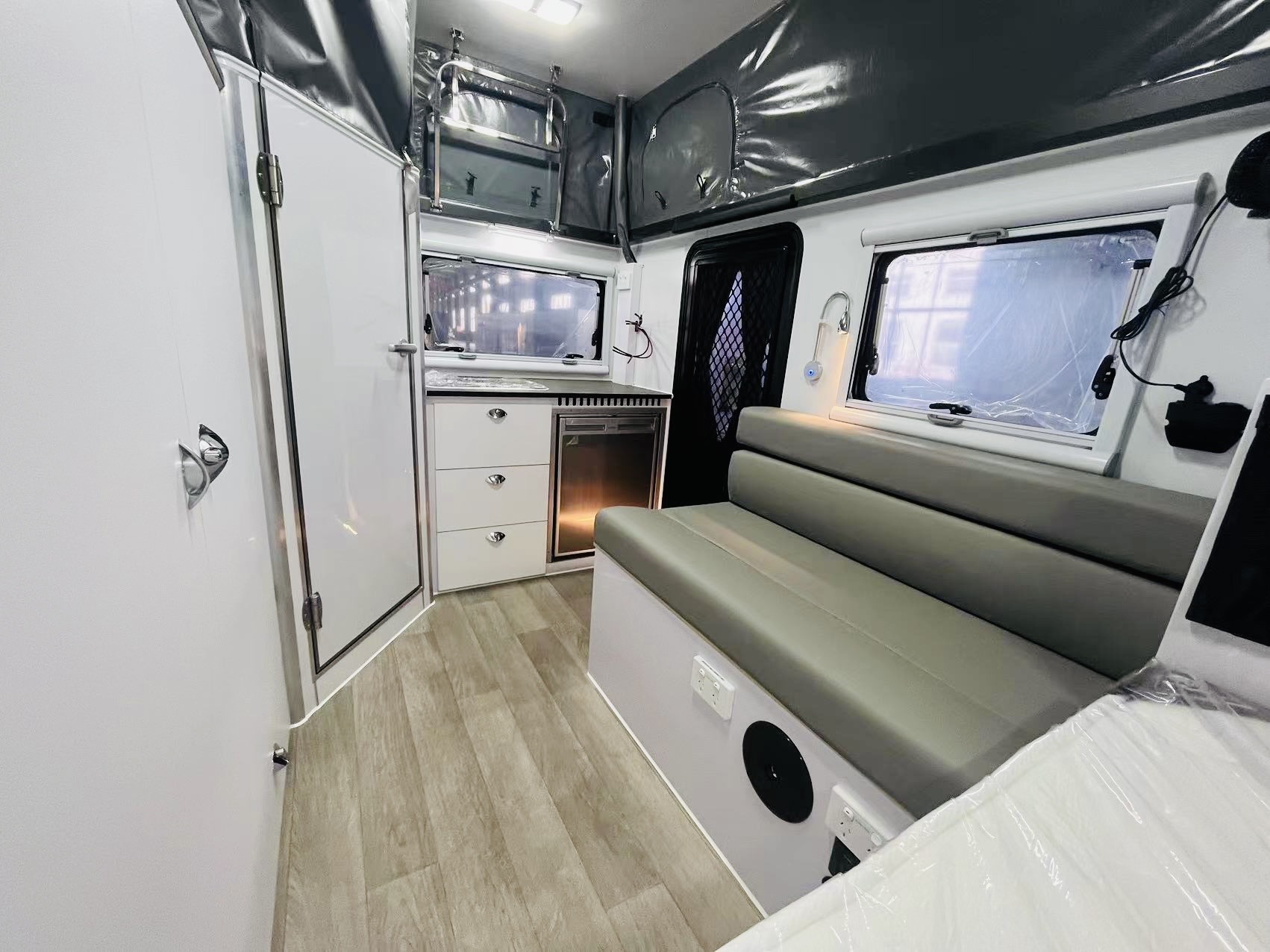 T14 - Long Haul Campers